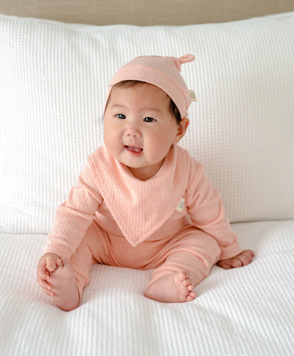 Breastfeeding Essentials: Managing Milk Dribble with Lūmmi – Lūmmi in ...